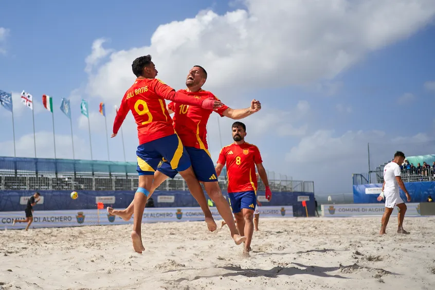 ¡ESTAMOS EN LAS SEMIFINALES DE LA EBSL! Ambas selecciones logran el ...