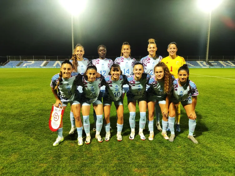 CRÓNICA | Daniela Agote da la victoria a España ante Dinamarca (0-1 ...