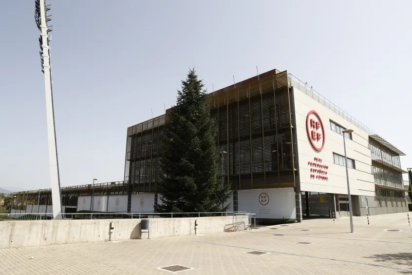 Historic record of support from the RFEF to Spanish football: almost ...