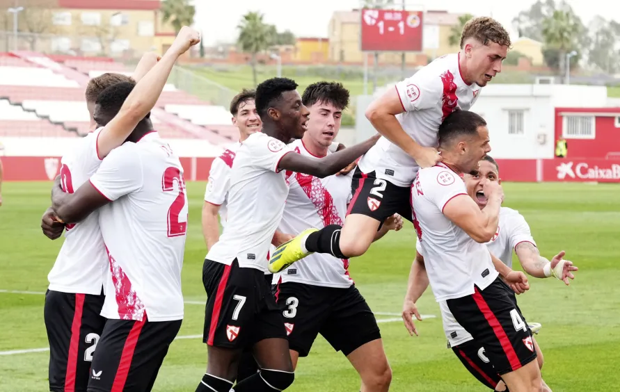 ¡El Sevilla Atlético vuela a Primera Federación! | www.rfef.es