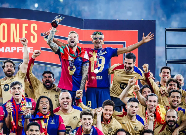 HIGHLIGHTS | FC Barcelona paint the Cup in their colours | www.rfef.es/en