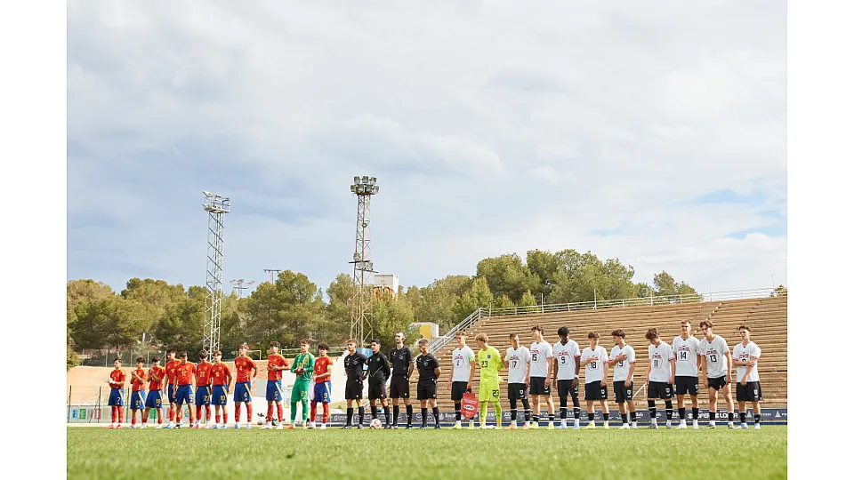 España empieza con buen pie el Torneo Desarrollo UEFA (2-0) | www.rfef.es