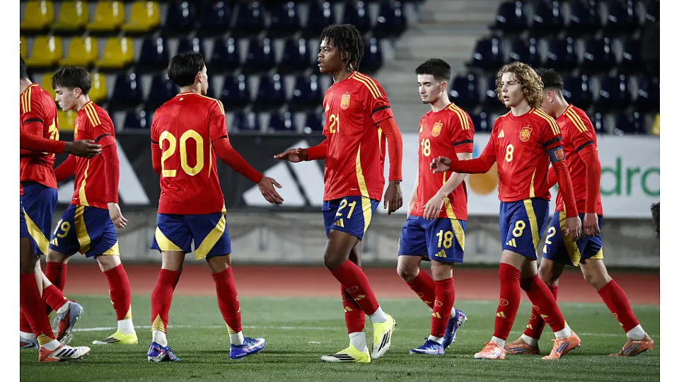 España impone su sello ante Italia | www.rfef.es