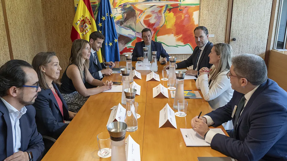 The RFEF, CSD, and the players of the national team delve into the ...