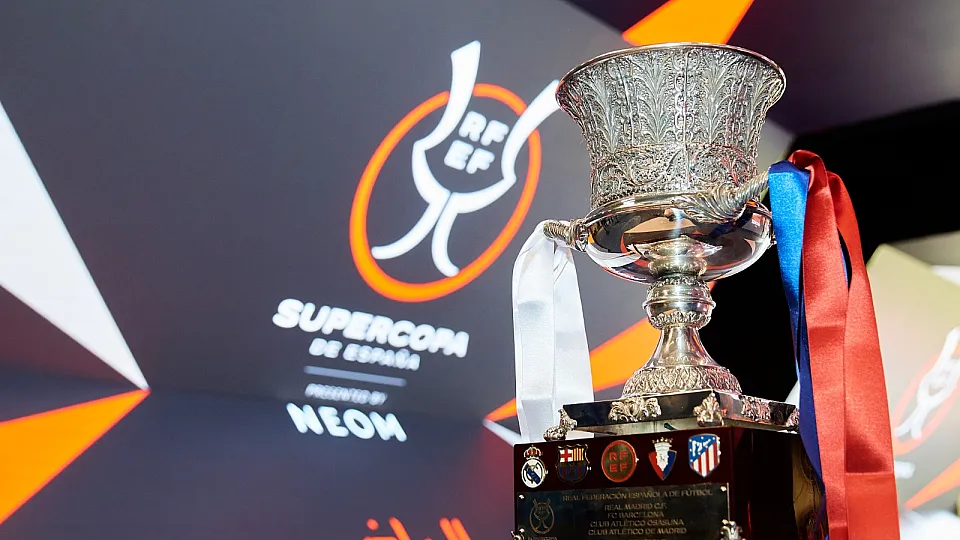 supercopa de espana trophy