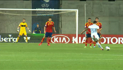 7 GIFs de paradas de porteros de la Selección que no te puedes perder ...